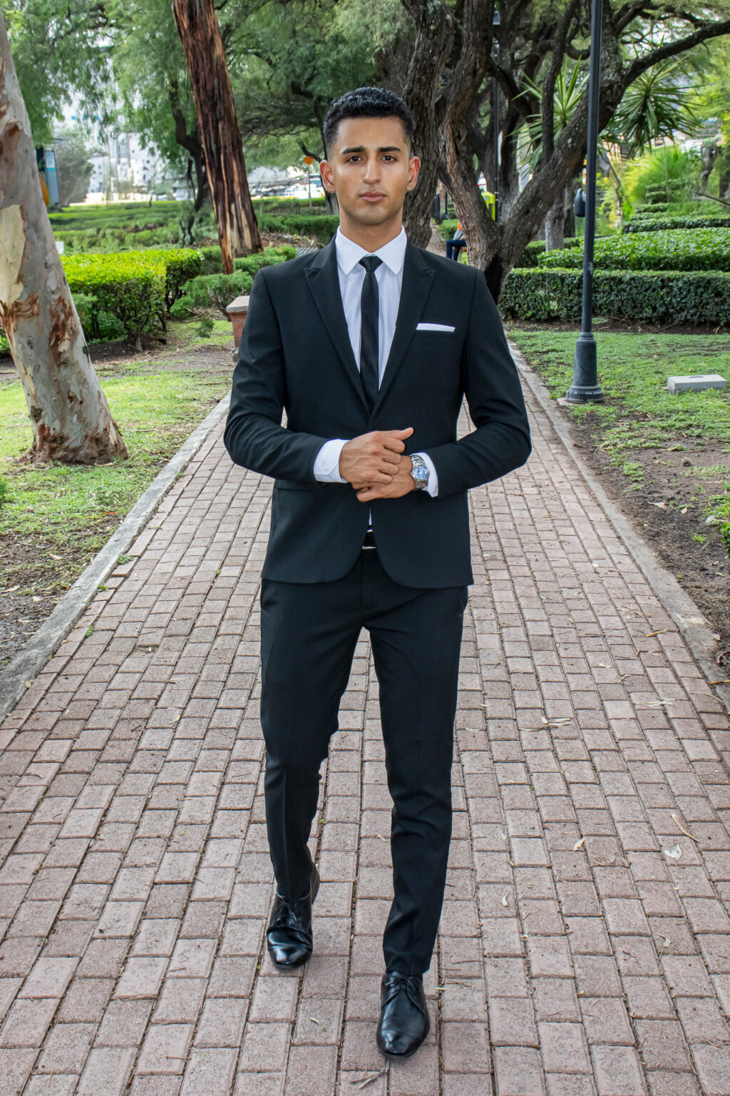 TRAJE NEGRO SKINNY – Deluxe Tuxedo