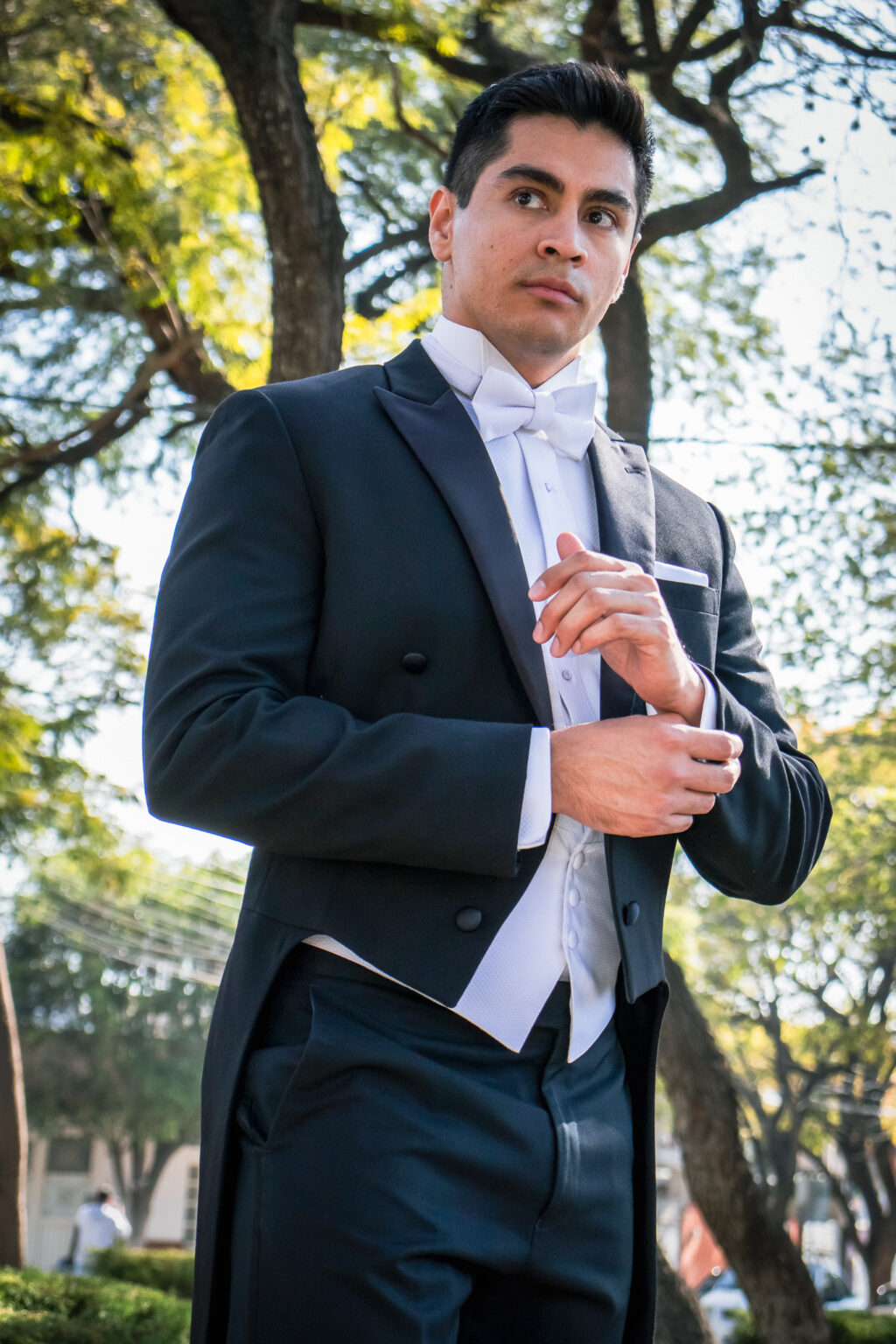 FRAC – Deluxe Tuxedo