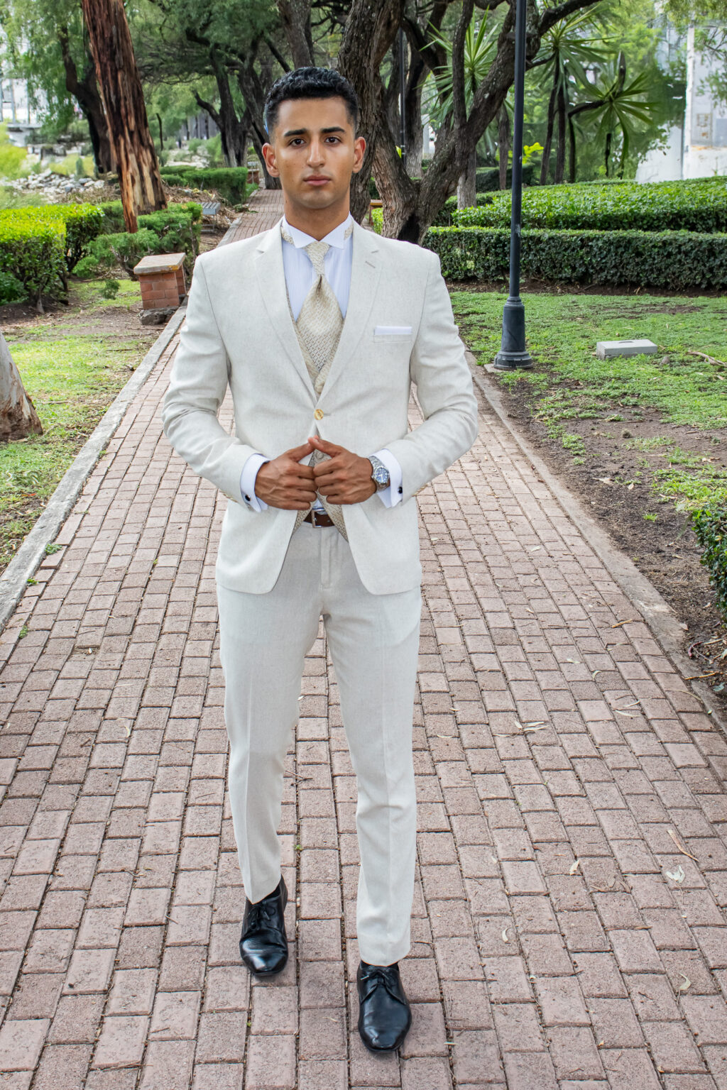 TRAJE LINO – Deluxe Tuxedo